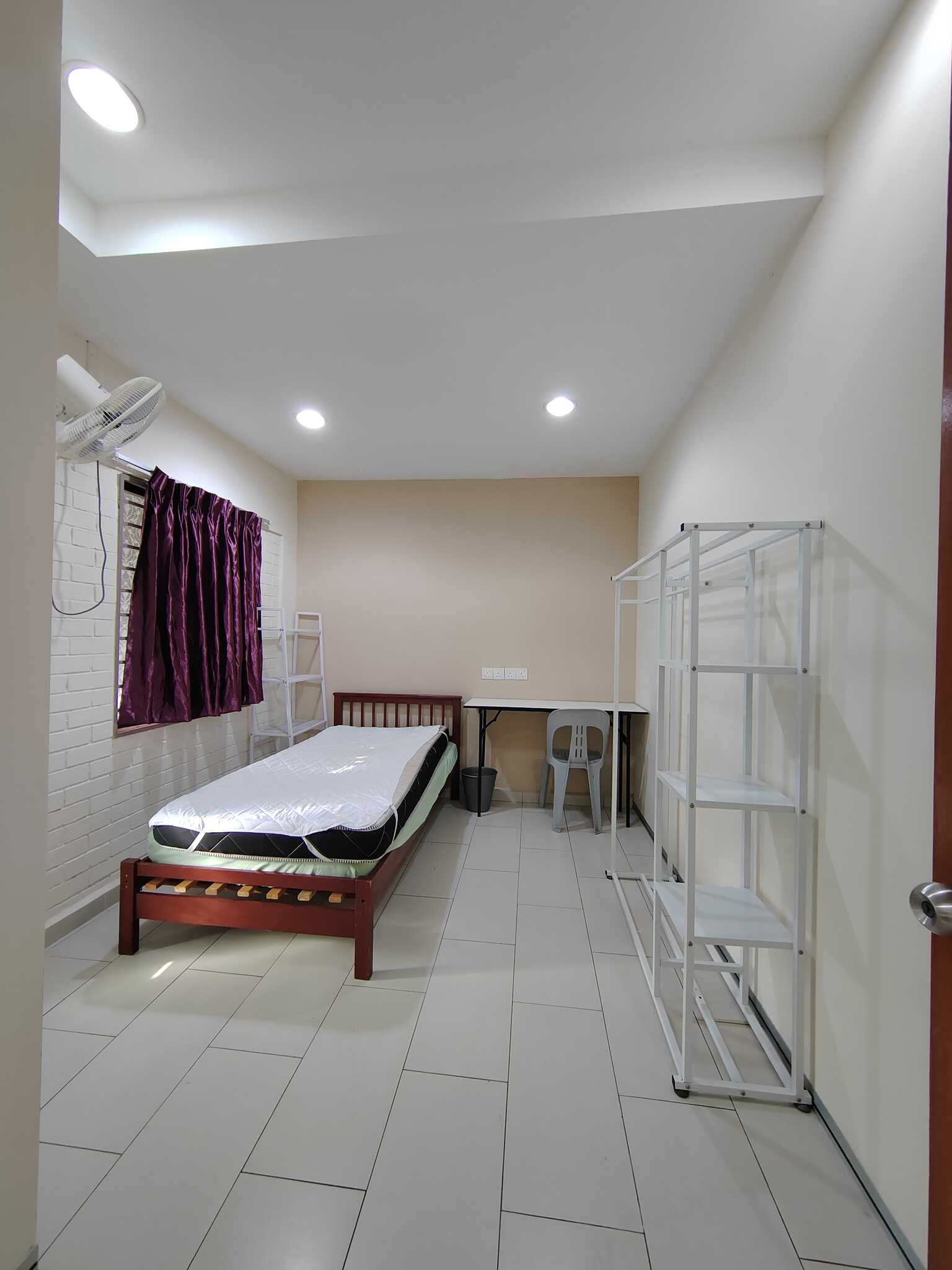 Rent Taman Bayu Perdana, Klang with Zero Deposit - Room for rent in ...