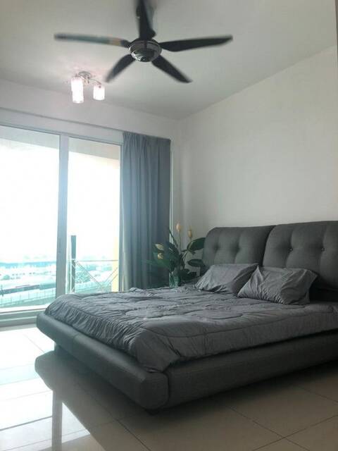 Rent SuriaMas, Bandar Sunway with Zero Deposit - Room for rent in ...