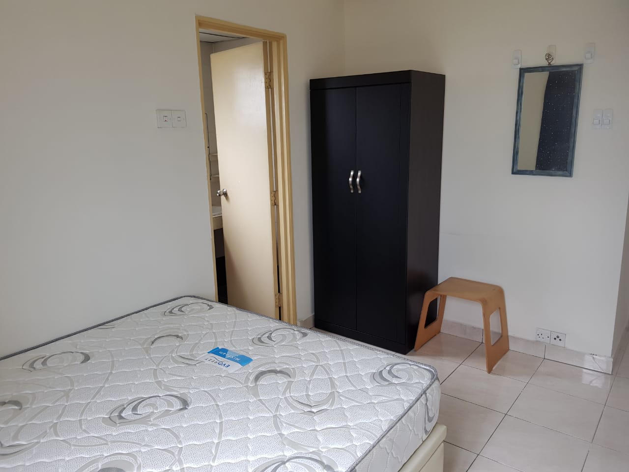 Rent Endah Puri, Sri Petaling with Zero Deposit - Room for rent in ...