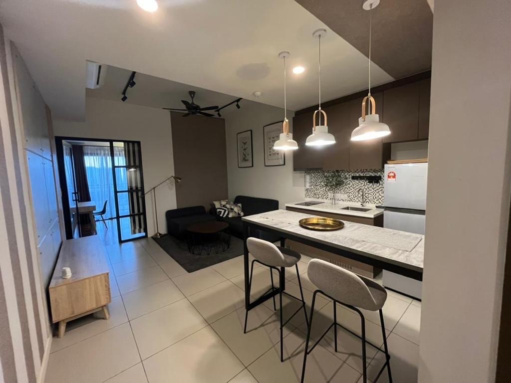 Rent Seventeen Residences, Petaling Jaya with Zero Deposit - 1 room Highrise for rent in ...