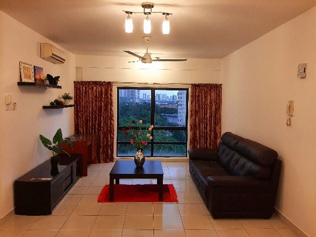 Rent Pelangi Sentral Damansara with Zero Deposit - 2 room Highrise for ...