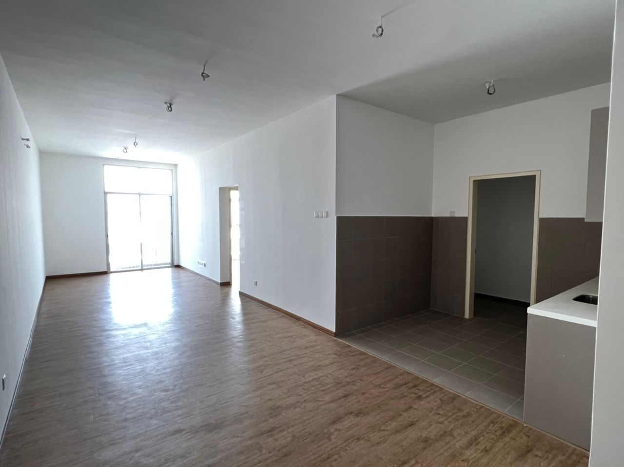 Rent Cyberjaya Lakefront Homes with Zero Deposit - 3 room Highrise for ...