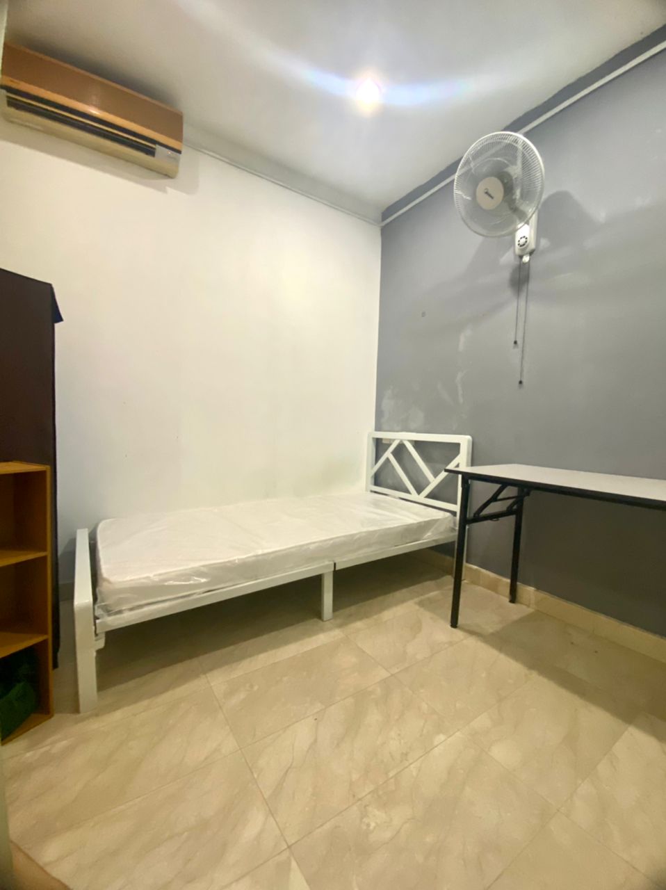 Rent Bandar Utama Middle Room, walk distance to MRT bandar utama, KPMG ...